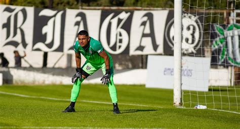 Brian Olivera palpitó el gran choque de Gimnasia y Esgrima ante San