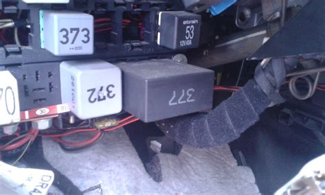 Реле дворников+омыватели фар — Volkswagen Passat B5, 2,8 л, 2002 года ...