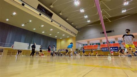 昭和学院中学校・高等学校 バドミントン部の練習風景です！ 【活動日】通常時 月・水・金・土・日 体育館練習日は練習試合など 火・木