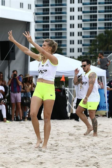 Eugenie Bouchard Si Celebrity Beach Soccer Match In Miami 11172018