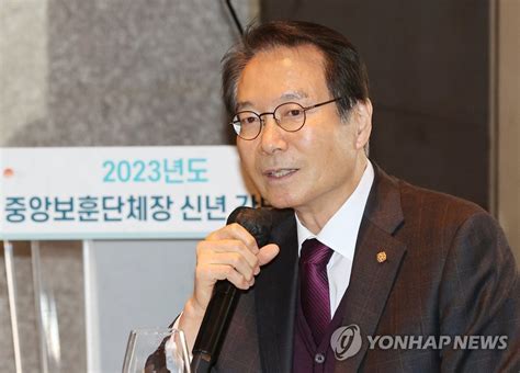 발언하는 신상태 재향군인회장 연합뉴스
