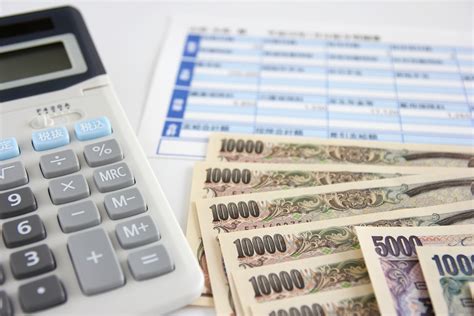 年収1000万の所得税はいくら？ 会社員と個人事業主で解説します！ Inveek Information Bank