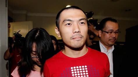 Malaysia Immigration Revokes Passports Of ‘sex Blogger Alvin Tan