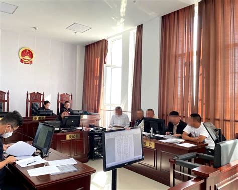 【代表委员开放月】镶黄旗人民法院邀请人大代表“沉浸式”旁听庭审，助推依法行政澎湃号·政务澎湃新闻 The Paper