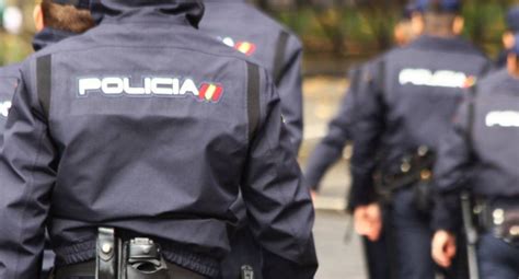 Un Hombre Asesta Cinco Puñaladas A Su Exnovia En La Línea