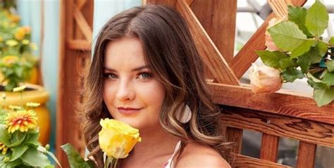 Brooke Hyland Height Weight Measurements Bra Size Shoe Size