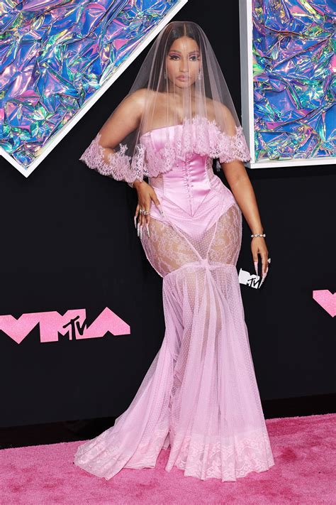 Nicki Minaj Wearing Barbie Necklace
