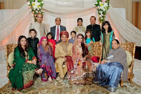 Hum Awaz Entertainment Magazine New Pics Of Reemas Wedding