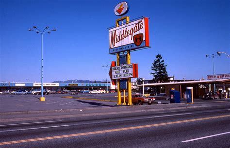 25 Amazing Vintage Photos Of Vancouver In The 1970s Lifestyle