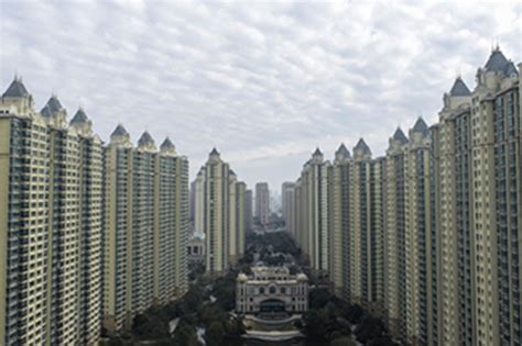 Real Estate Crisis In China Rise And Fall Of Evergrande Defence