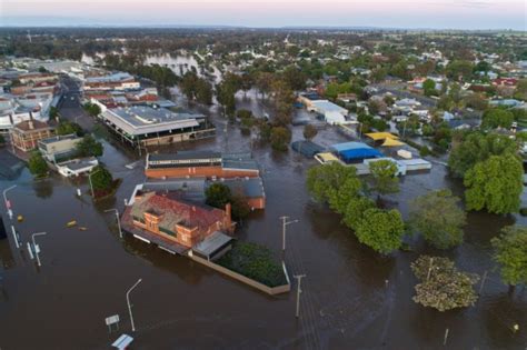 Nsw Floods Forbes Prepares For Flood Levels To Reach 70 Year Record