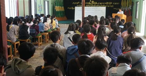 အ ထ က လဲချား ကျောင်းတွင် အလယ်တန်းအဆင့် Grade 9 ပြီးမြောက် အောင်မြင်သော ကျောင်းသား သူများ