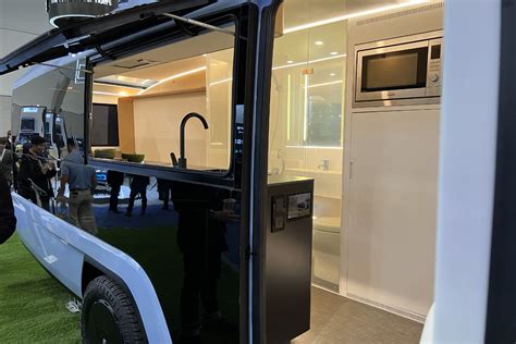 We Went Inside The All Electric Pebble Flow At Ces