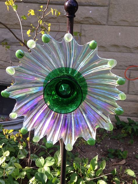 Pin By Cindy England Putnam On Cindys Yard Art Glass Garden Art