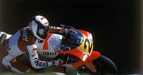 Racing Cafè Photo 566 Wayne Rainey 1990