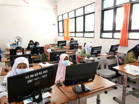 SMPN 242 Jakarta Gladi Bersih ANBK Di Masa Pandemi