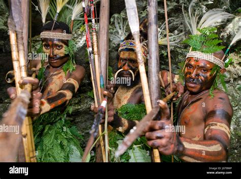 Papua frauen -Fotos und -Bildmaterial in hoher Auflösung – Alamy