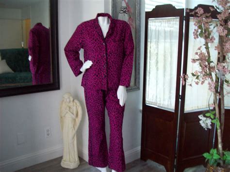 Betsey Johnson Pajamas Fuchsia And Black Pjs Christmas T Leopard