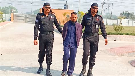 আশ্রয়ণ প্রকল্পের ঘর দেওয়ার কথা বলে টাকা নিতেন তিনি