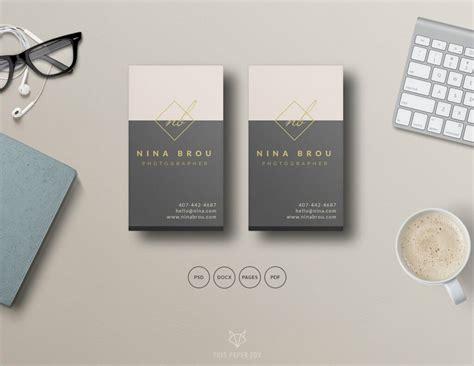 Feminine Resume Design CV MasterBundles
