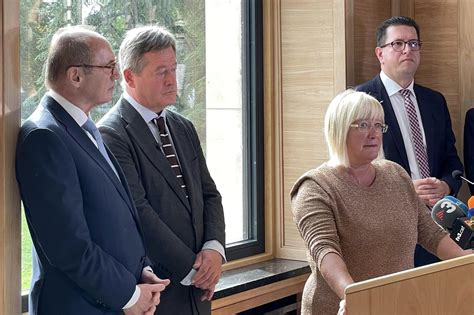 Ukrajna nem csatlakozhat az EU hoz a kisebbségi oktatás és