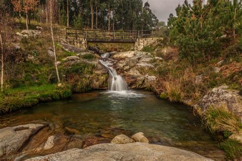 무료 이미지 경치 폭포 작은 만 황야 강 흐름 밀림 빠른 물줄기 스페인 열대 우림 좁은 골짜기 에스파 갈리시아 파이 사제 물 특징 와디