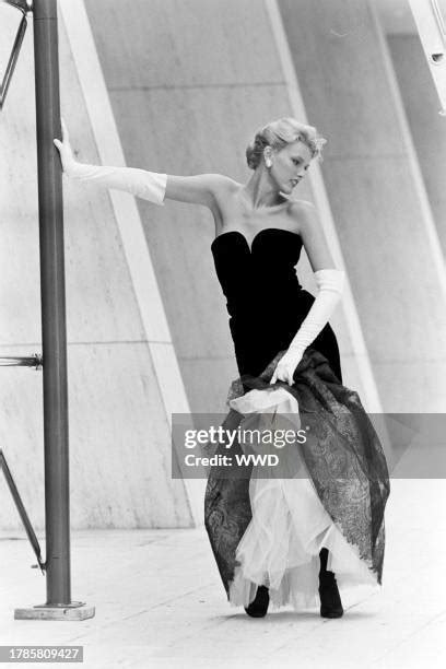 1 964 Bonwit Teller Photos And High Res Pictures Getty Images