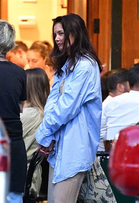 Katie Holmes Página 27