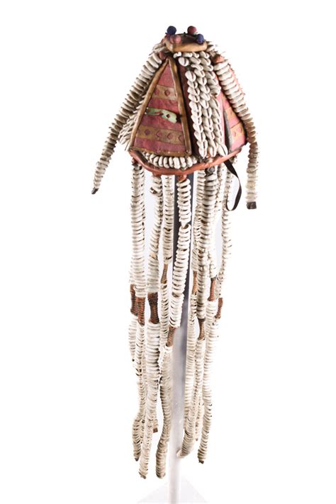 Crown Shells Fibre Leather Ade Bayanni Yoruba Nigeria Asian