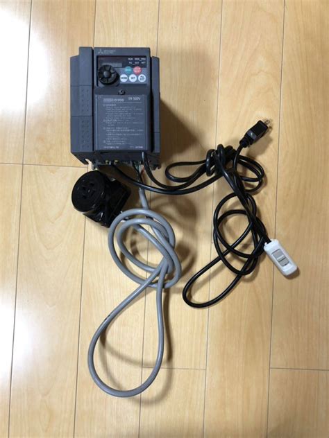 Yahooオークション 三菱 Mitsubishi インバータ Fr D710w 075k 単