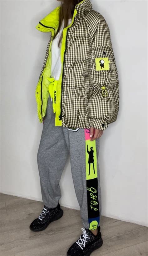 Куртка клетка Цена 3100 единый 42 46 Пух 襁 Джоггеры 333 Корея Цена 2025 ВКонтакте