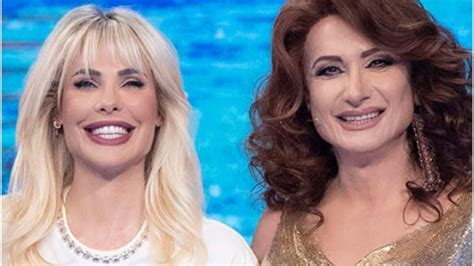 Ilary Blasi Fatta Fuori Da Vladimir Luxuria All Isola Dei Famosi