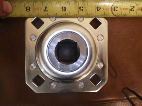 Flanged Disc Harrow Bearing 1 Square Bore GREASABLE ST208 1 FD208R