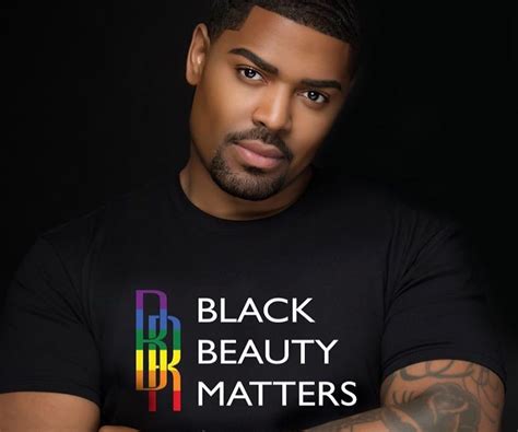 Halloween Makeup And Styling Tips From A Booksy Ambassador