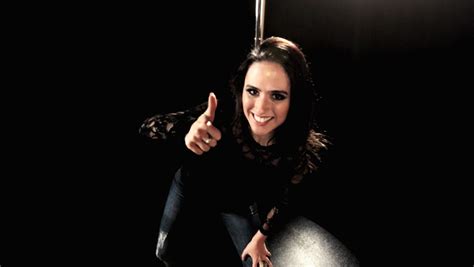 Ana Carolina Lança Clipe De Pole Dance Com Elenco Estelar Midiorama