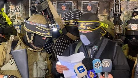 المقاومة تتوعد جيش الاحتلال خلال عرض عسكري للفصائل الفلسطينية في مخيم