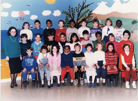 Photo De Classe Ce2 De 1988 Ecole La Pierrerie Copains Davant