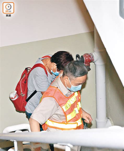 李兆基遺孀辦理死亡證 東方日報