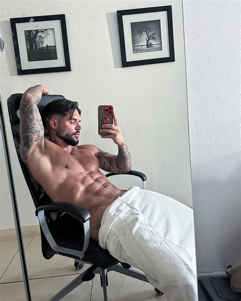 Inspiration Ivan Bustini Monday Xyz