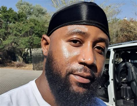 Mzansi Shows Cassper Nyovest Love As He Launches ‘root Of Fame Sneakers