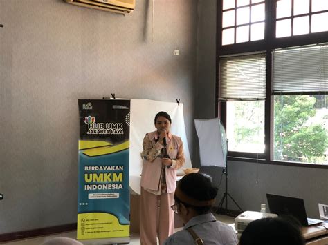 Dorong UMK Binaan Naik Kelas Srikandi PLN Beri Pelatihan Dasar Hukum