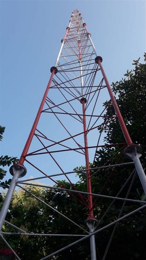 Galvanized Iron 27 Meter Self Supporting Tower For Internet At Best