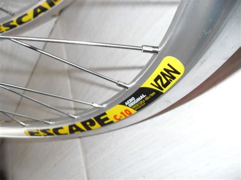 Rodas Aero Raio Inox Cubo Rolamentado Blocagem Montadas Dallavechia Bikes