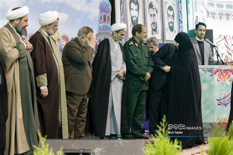 ایمنا همایش سالیانه مجمع رهروان امر به معروف و نهی از منکر استان اصفهان