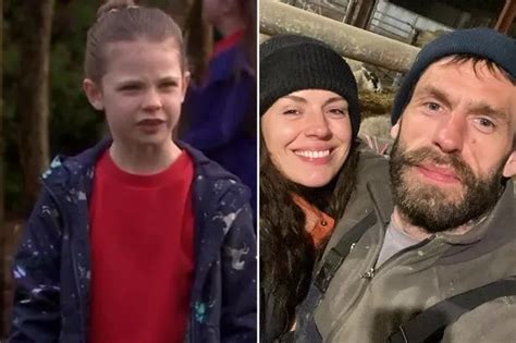 Ex Emmerdale Star Lifts Lid On Controversial Sex Scene With On Screen Teacher Daily Star