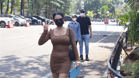Siskaeee Bawa Barang Bukti Saat Diperiksa Soal Film Porno Lokal Apa Saja