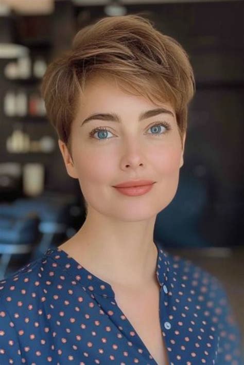 34 Low Maintenance Pixie Cuts That Are Still Super Cute In 2024 Short Hair Older Women Very
