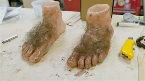 Making Hobbit Feet For Halloween I Like To Make Stuff