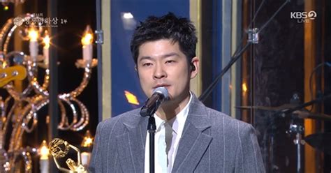 밀수 장기하 음악상 수상→축하 공연 류승완 감독님께 감사 제44회 청룡영화상