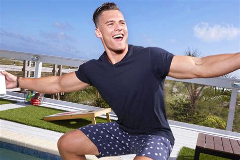 Mtvs Floribama Shore Cast Meet The Stars Of The New Reality Series